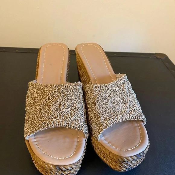 Source Unknown | Shoes | Womens Open Toe Wedge Natural Embroidered ...
